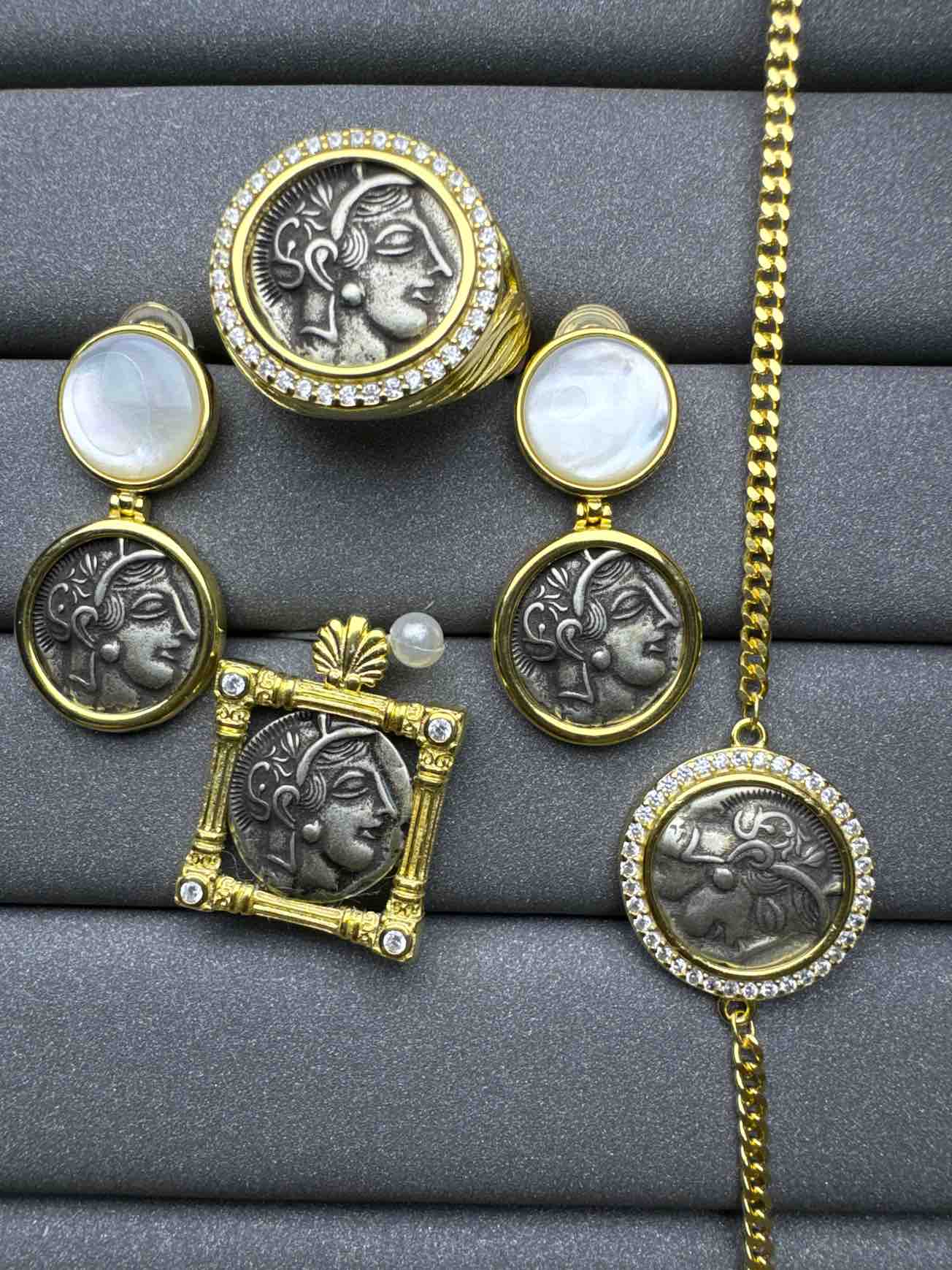 5176 Black Conch Set – Wave Crystal Jewelry